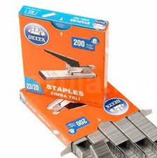 Agrafes et arrache agrafe